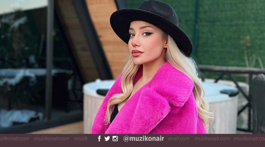 Kim Bu Reyhan Depremzedeler Yararına Sahne Aldı | Müzikonair